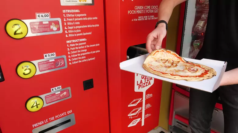 Distributore automatico di pizze