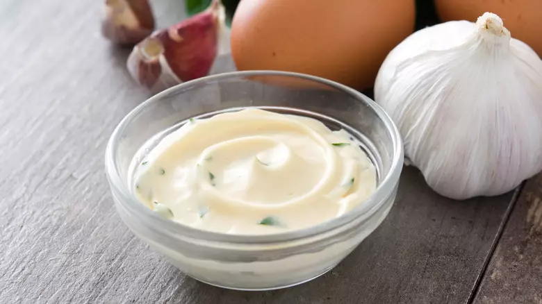 aioli को गिलास कचौरा