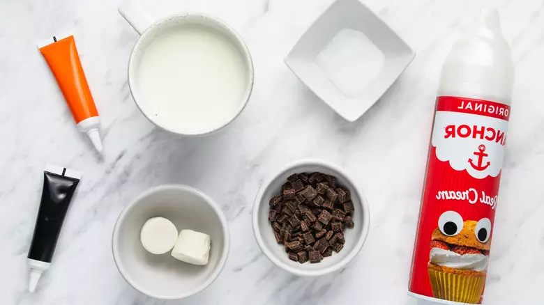 ingrediënten voor warme chocolademelk