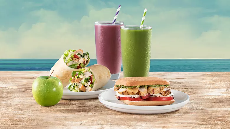 Tropical Smoothie Cafe смузі та продукти