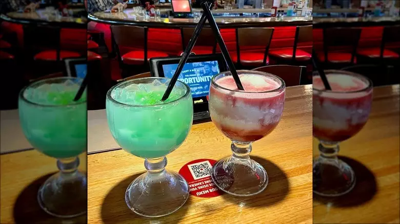 The Applebee ká $5 Spooky Sips cocktails