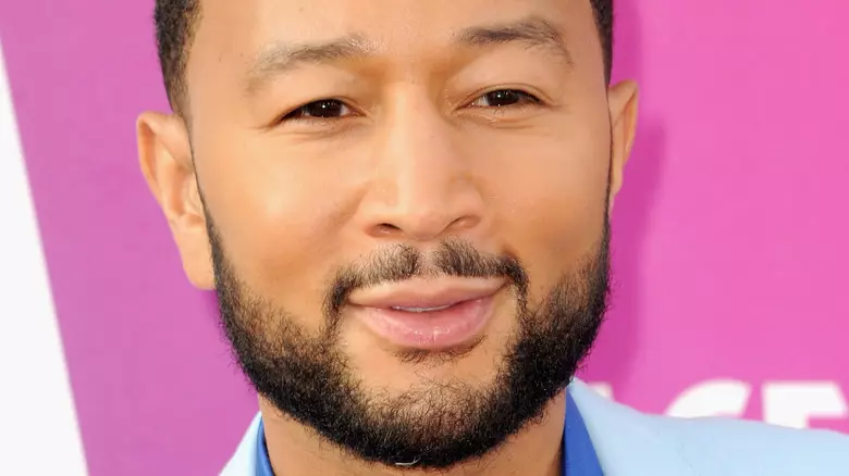 John Legend kuri tapi itukura