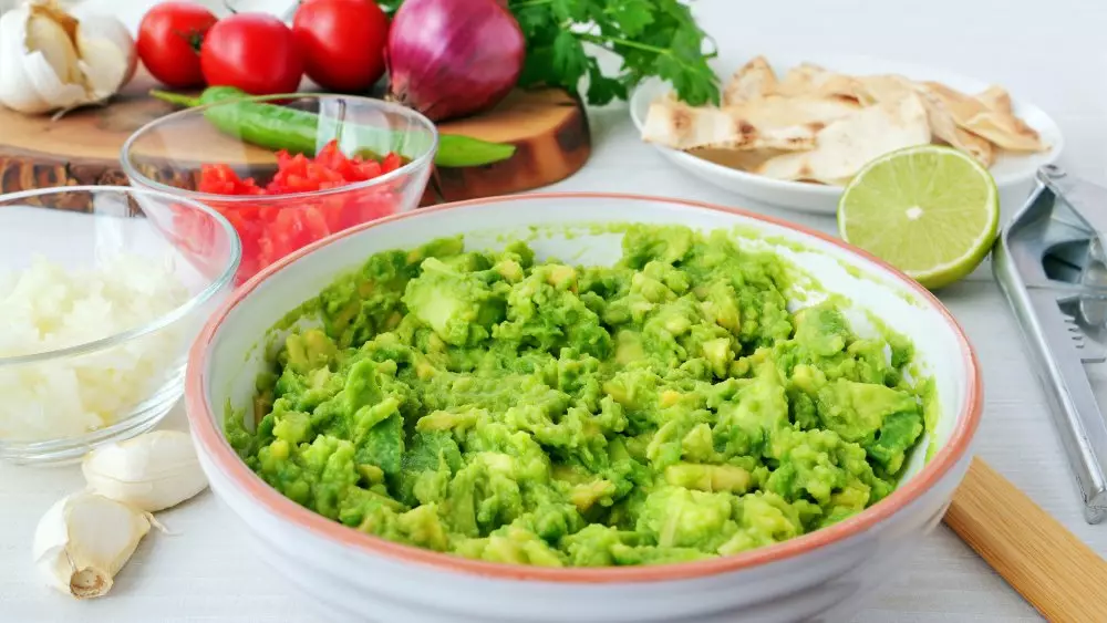 Cynhwysion Guacamole