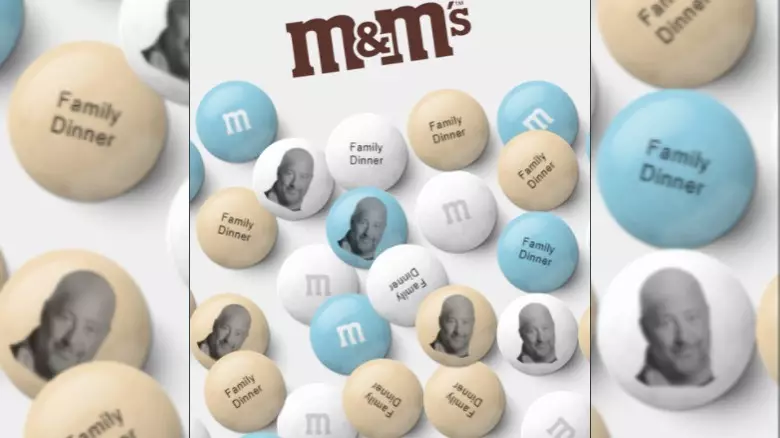 Endryu Zimmern shaxsiylashtirilgan M&Ms