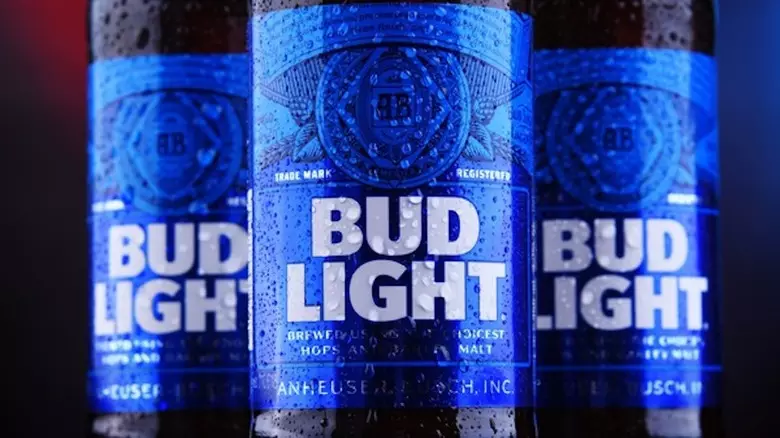 Банкі Bud Light