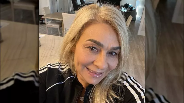 Mary Sciarrone tersenyum saat selfie