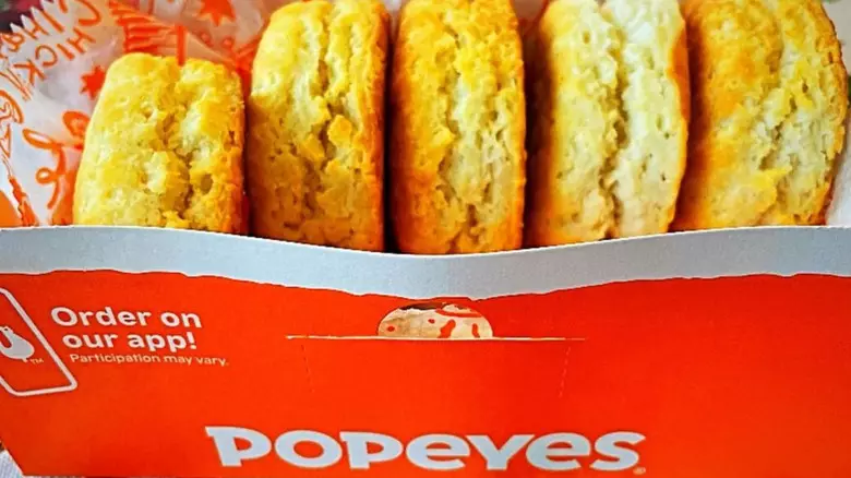 Apoti ti Popeyes biscuits