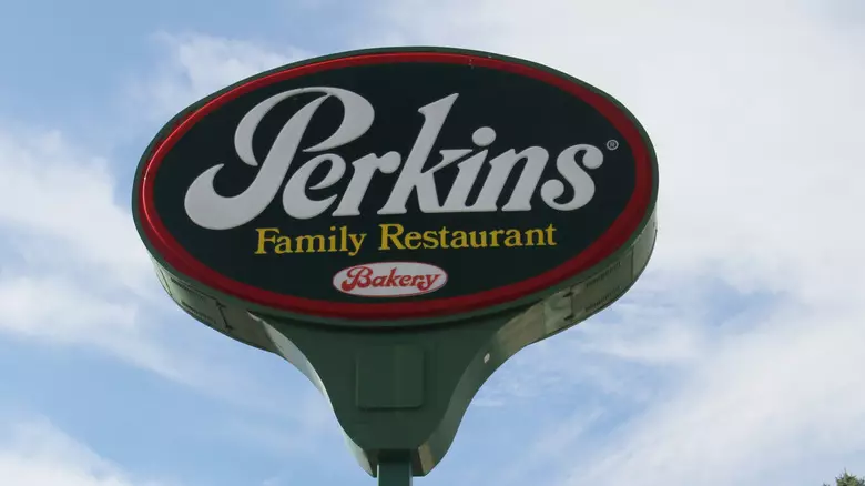 Perkins-Turmschild, grün, weiß, gelb und rot
