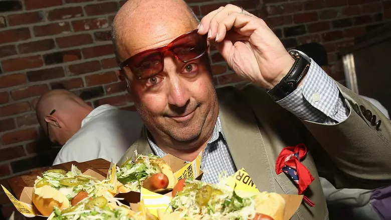 Andrew Zimmern mitazona alika mafana