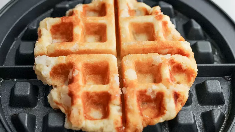 লোহা উপর waffle