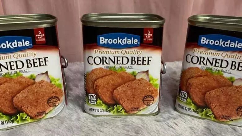 Likoti tse tharo tsa Brookdale Corned Beef