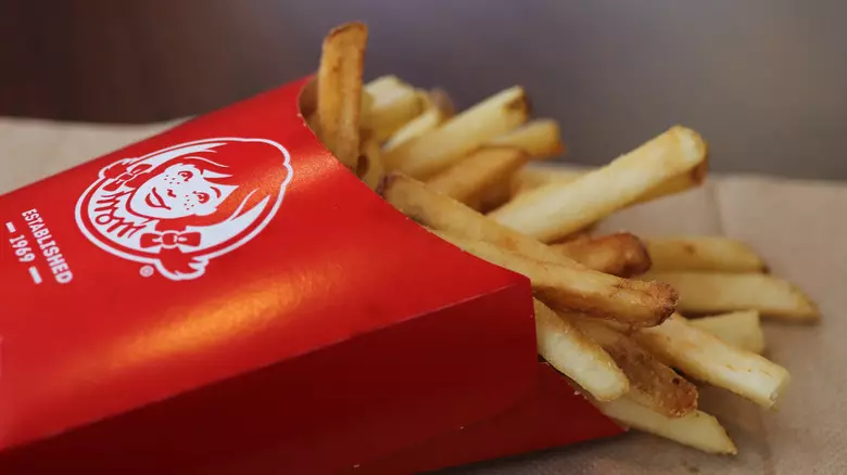 Wendy's fries hauv thawv