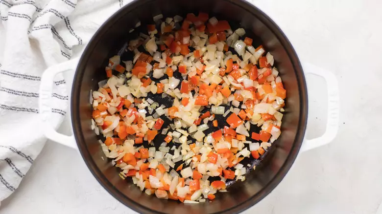 imifuno sautéing epanini