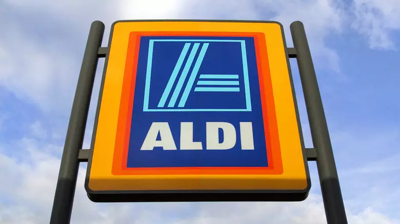 Aldi કરિયાણાની દુકાન સાઇન