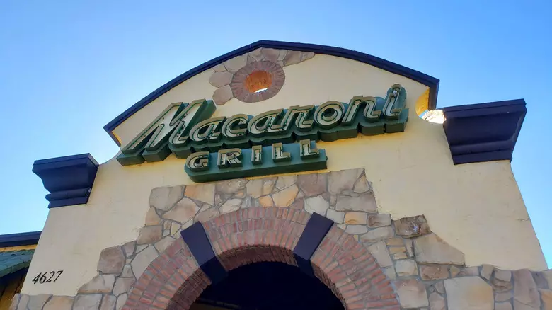 Macaroni Grill restaurant