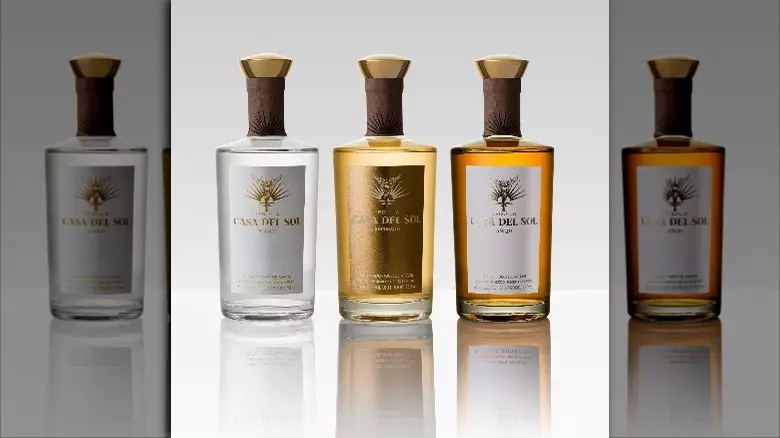 Три пляшки текіли Casa Del Sol від Єви Лонгорії