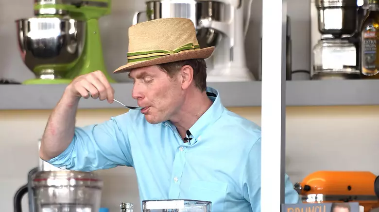 Bobby Flay kóstoló kanállal