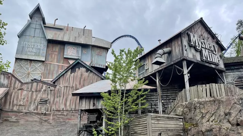 dollywood mystery mine rutsjebane