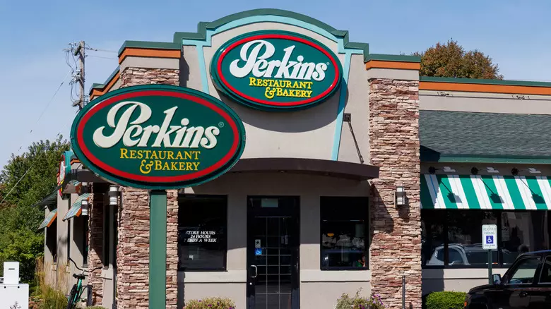 Pjesa e jashtme e restorantit Perkins