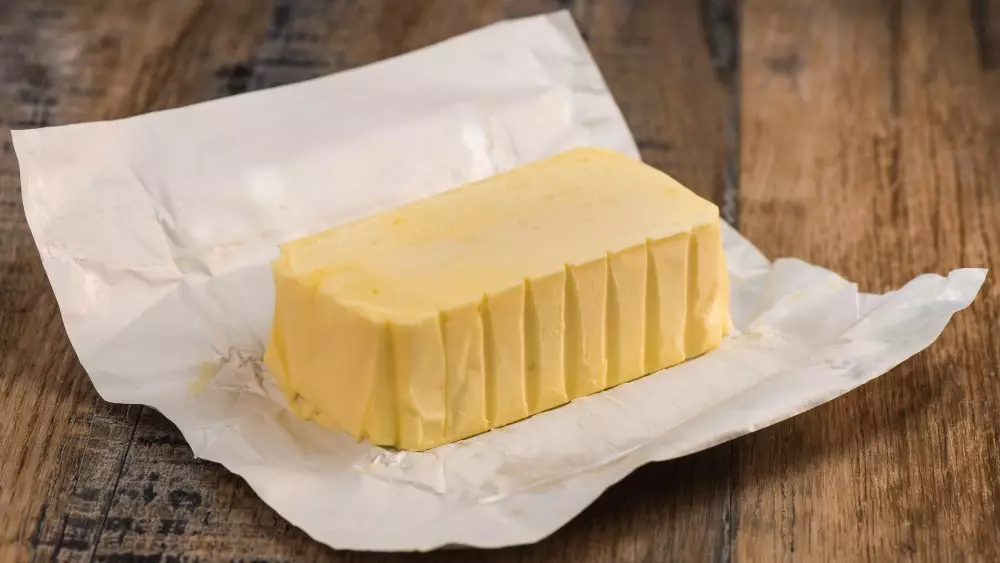 גוש חמאה אירית לא עטוף