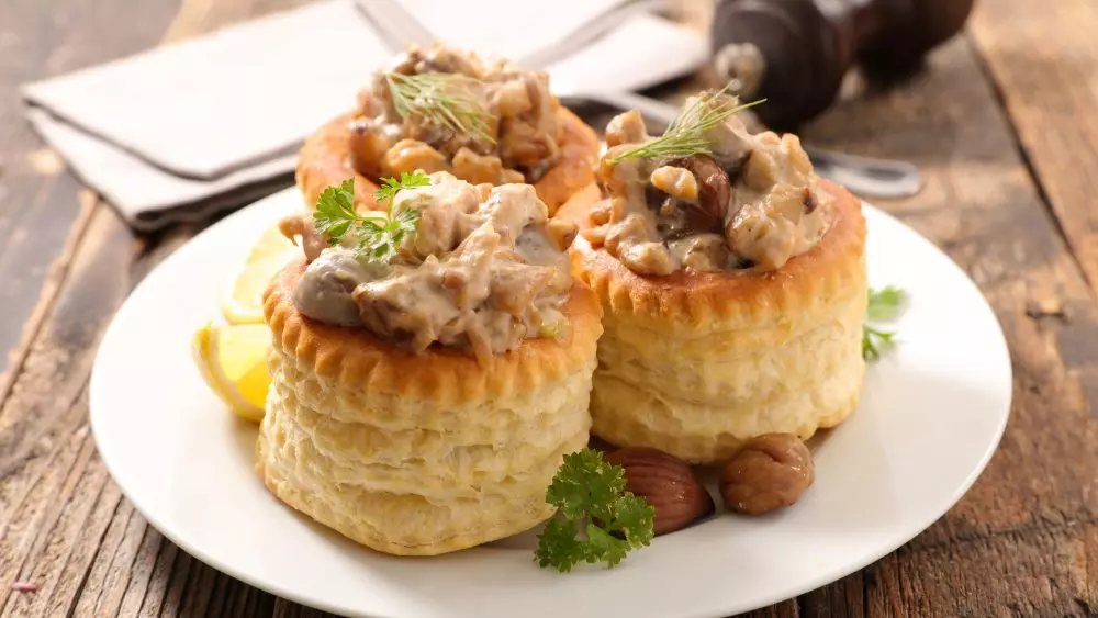 vol-au-vent, Marie-Antoine Carême'nin bir yemeğiydi.