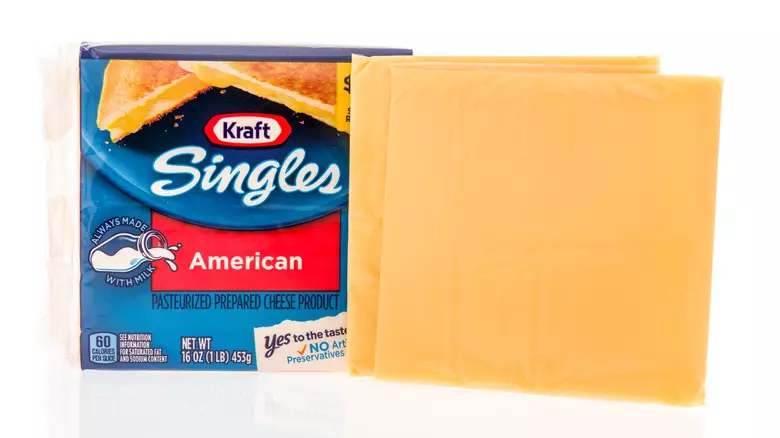 kraft single penîrê Amerîkî