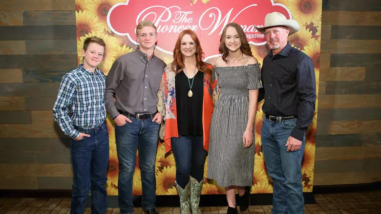 ree drummond និងក្រុមគ្រួសារ