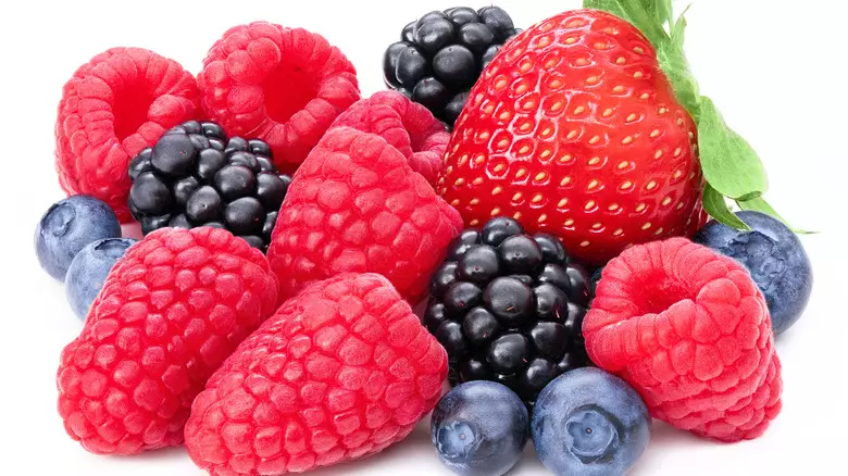 Berries bara ụba nke antioxidant