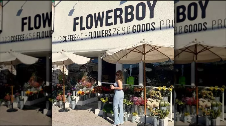 Exteriér projektu Flowerboy