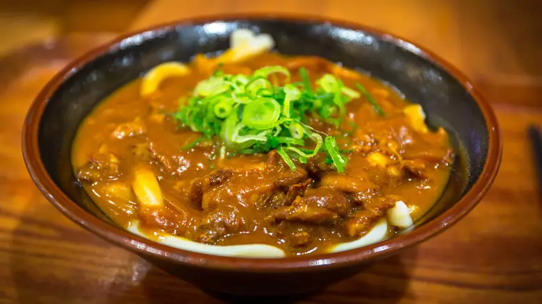 Japanse curry udon soep