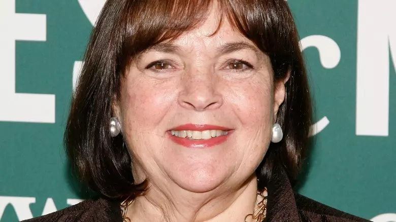 Ina Garten ຍິ້ມ