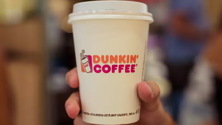 Dunkin' ຈອກກາເຟເອົາອອກ