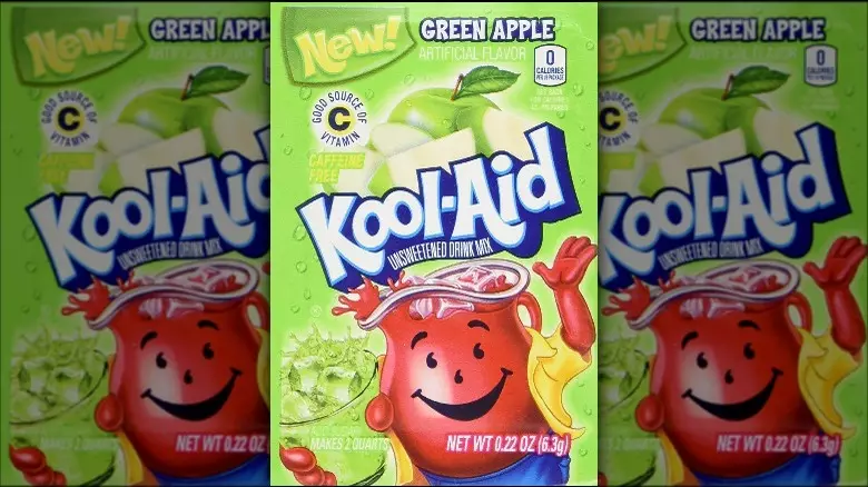 Përzierje për pije me mollë jeshile Kool-Aid