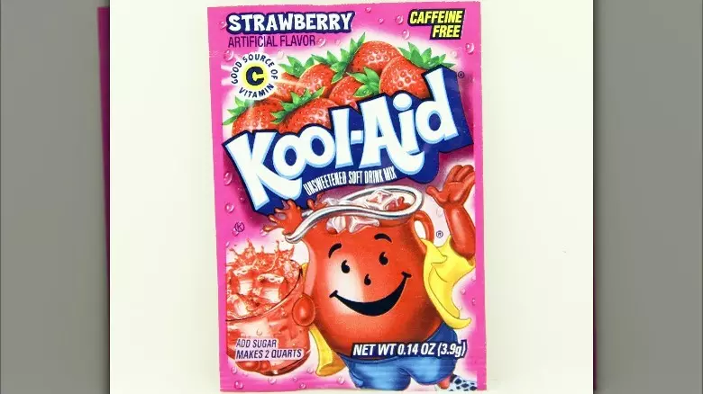 Ngwakọta ihe ọṅụṅụ Strawberry Kool-Aid