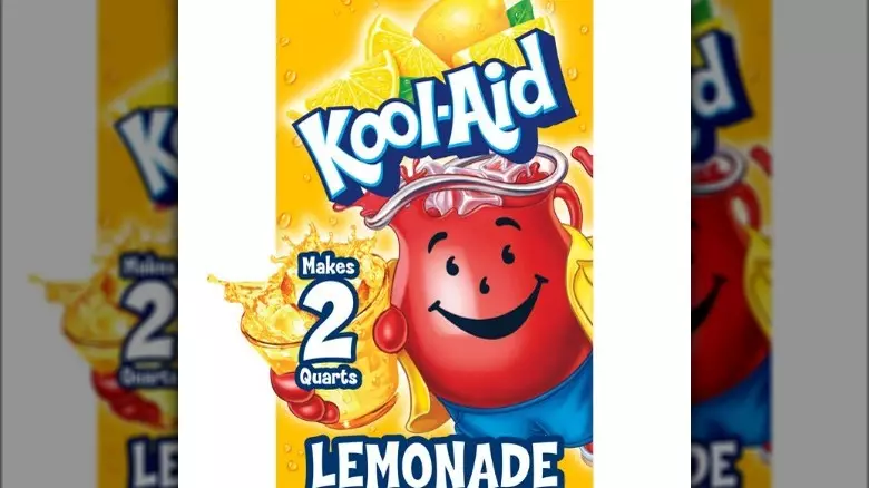 Përzierje e pijeve me limonadë Kool-Aid