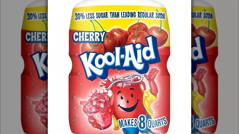 Ngwakọta ihe ọṅụṅụ Kool-Aid Cherry