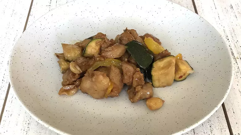 Panda Ekspres Kung Pao Tavuğu