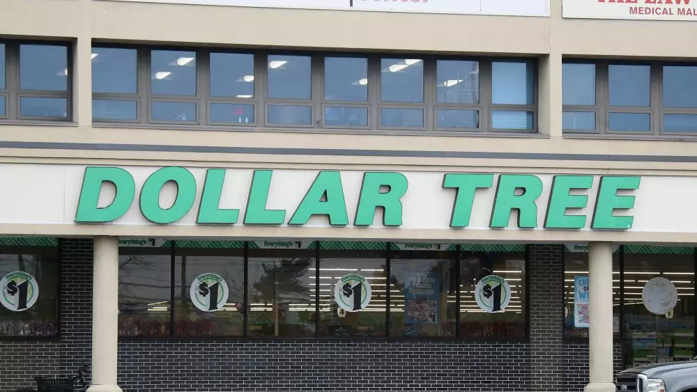 Utičnica Dollar Tree