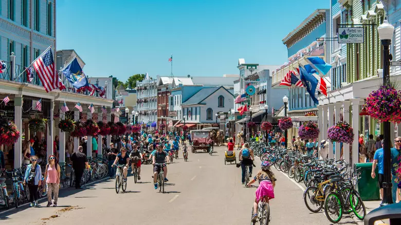 Phố chính của Đảo Mackinac