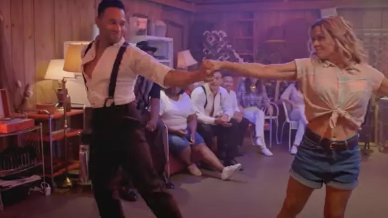 Corbin Bleu și Cat Cora dansează