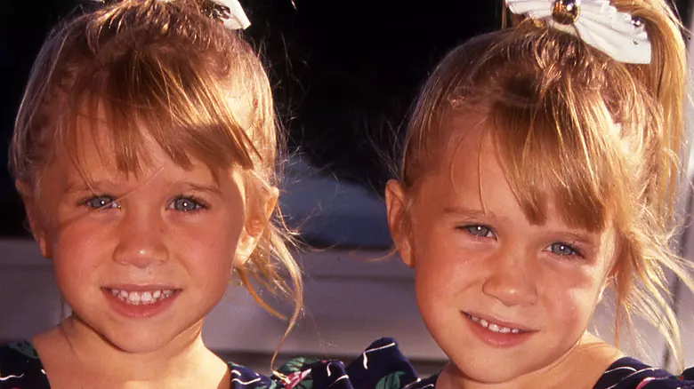 Mary-Kate dan Ashley Olsen