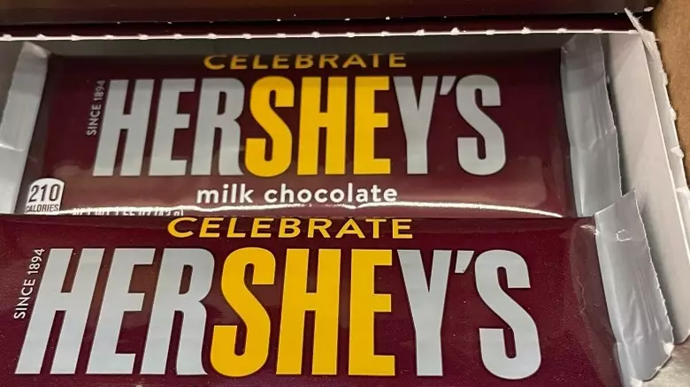 švęskite Hershey šokoladinius batonėlius