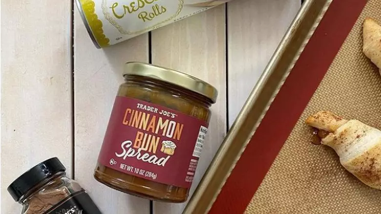 Trader Joe's Cinnamon Bun Spread