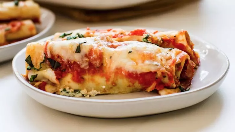 cannelloni trên đĩa