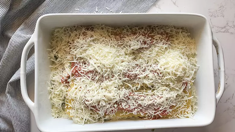 spinaco lasagno en bakujo