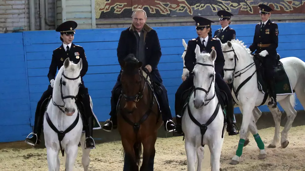Wladimir Putin zu Pferd