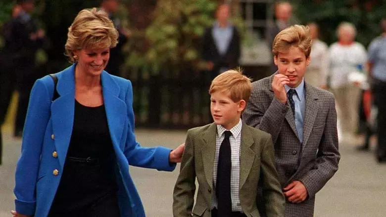 William i Harry z księżną Dianą