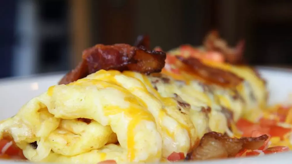 IHOP's Bacon Ikigeragezo Omelette