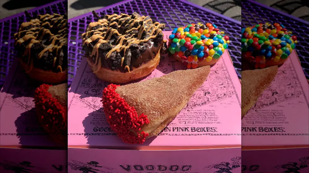 Donuts van Voodoo Donut op doos