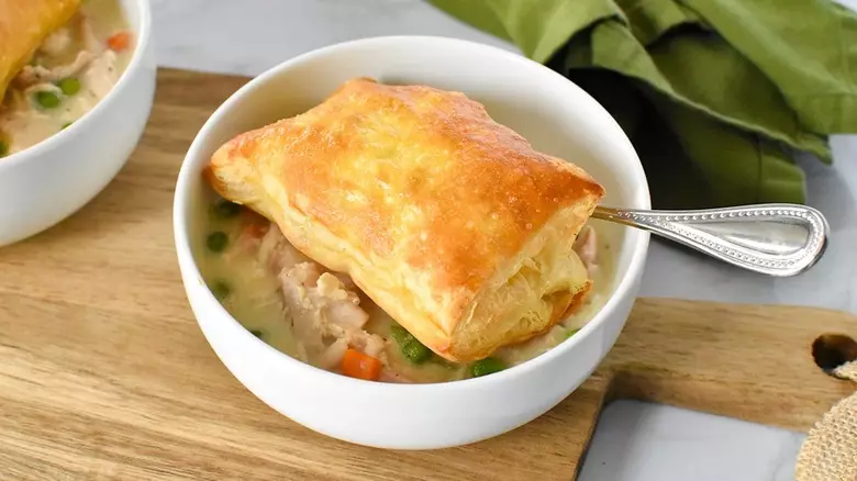 Chicken Pot Pie in der Schüssel